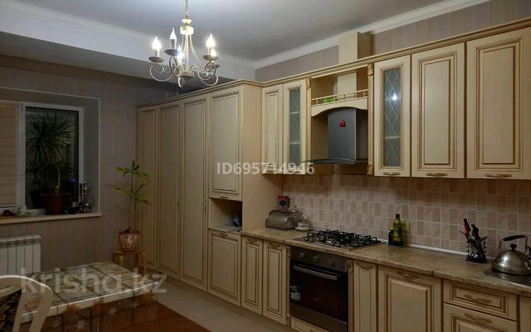 Продажа 2-комнатной квартиры - №695714946: Батыс 2, Актобе, мкр. Алтын ...